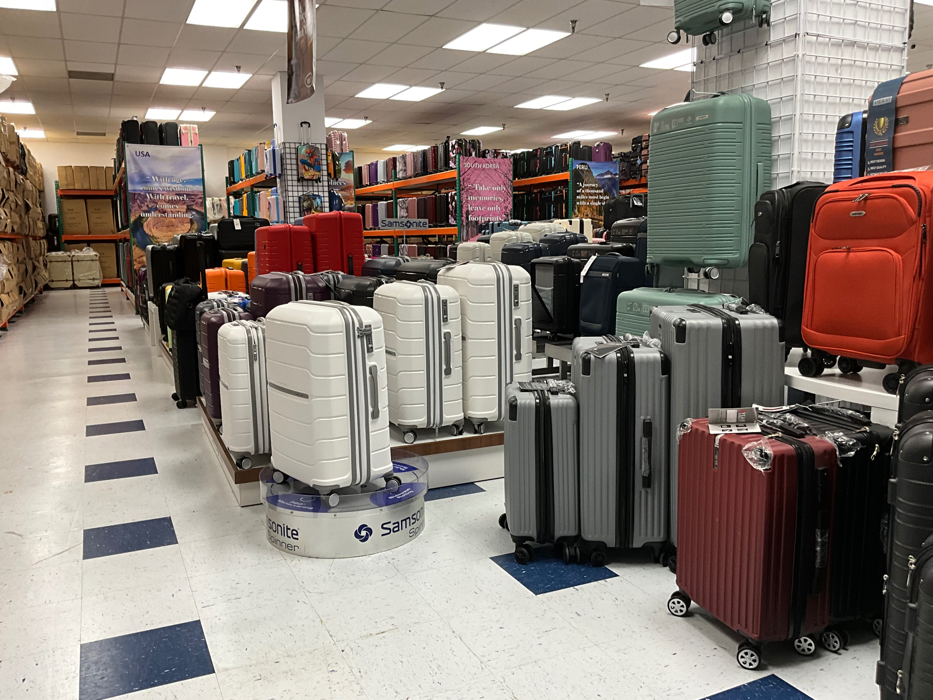 Luggage Warehouse Miami | Best Prices on Premium Luggage